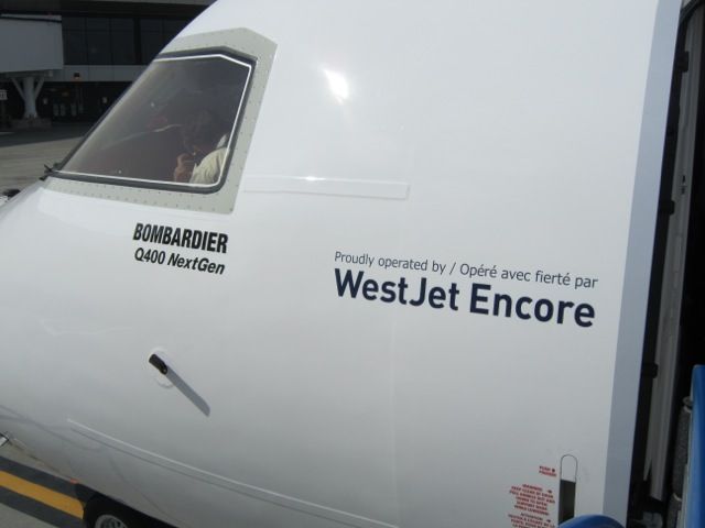 Westjet Encore Inaugural Nanaimo June 2013 - Airliners.net